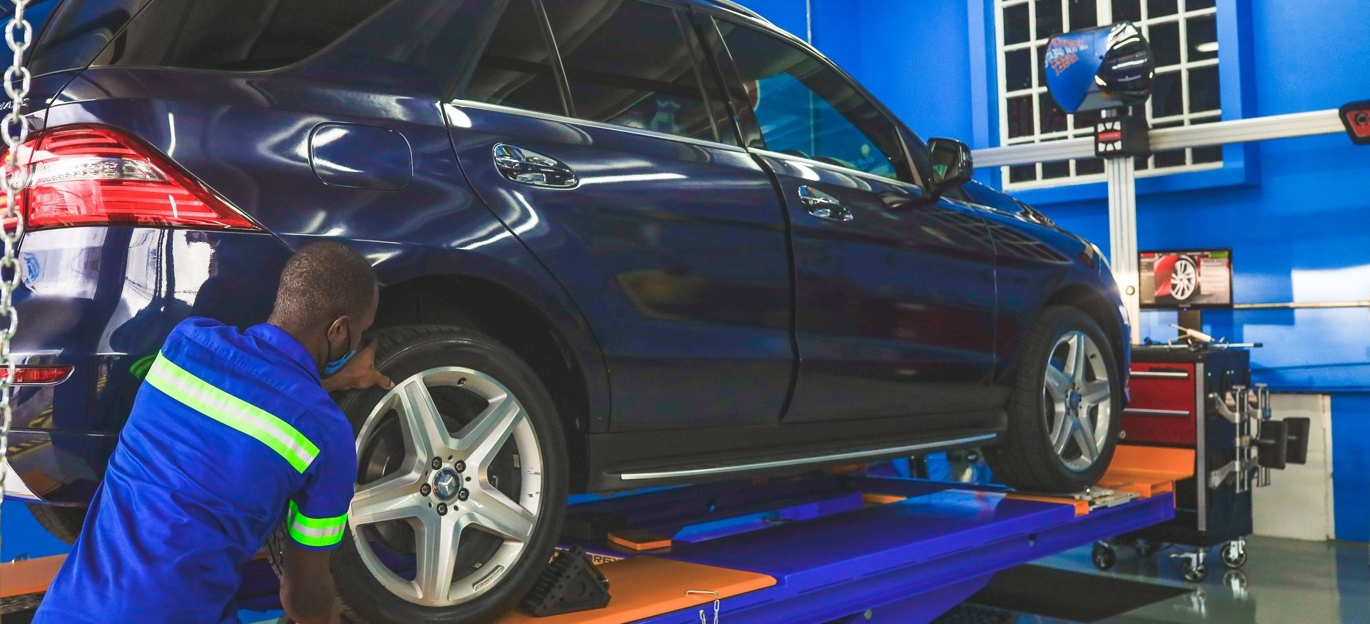 Automotive Service Centre - Nu Wave Automotive Ltd.